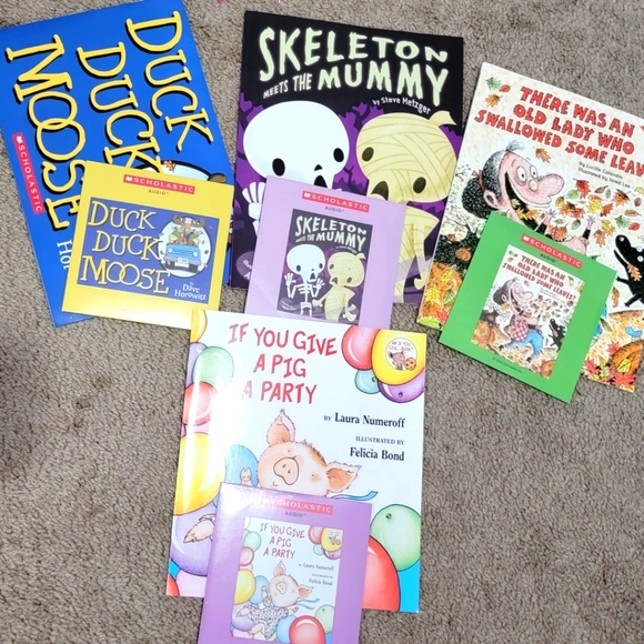 Scholastic | Other | Scholastic Read Along Story Book Bundle With Cds ...
